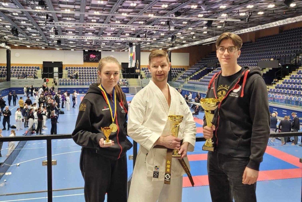 Tre medaljer till Fagersta karate
